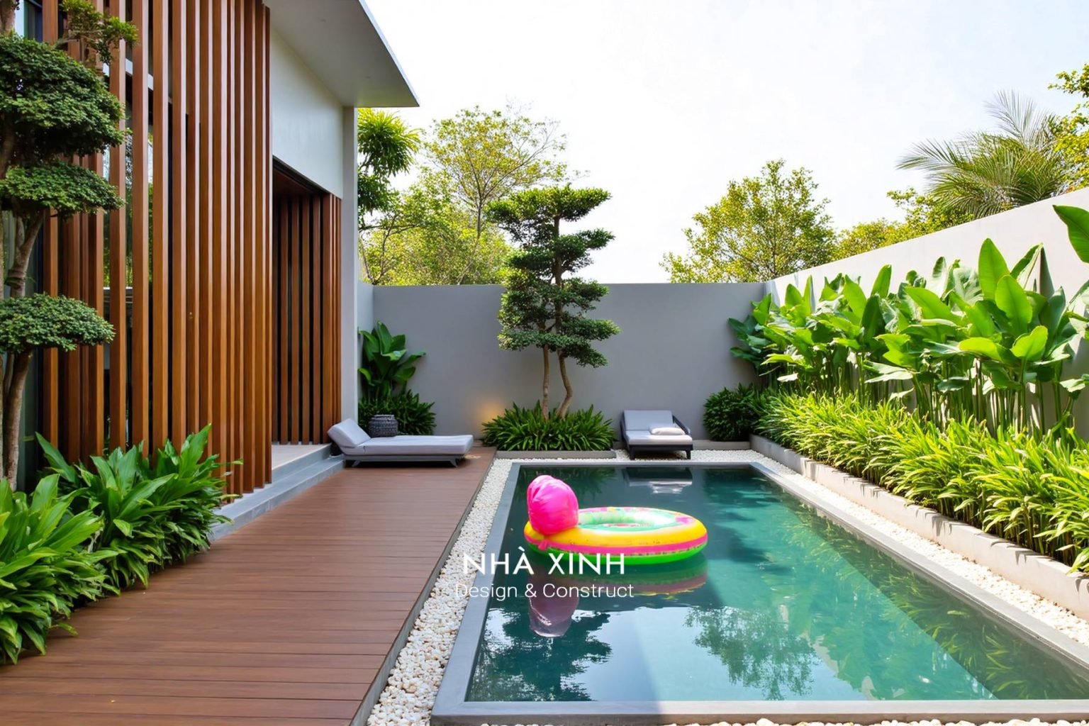 Biệt Thự Có Hồ Bơi Với Sân Vườn Xanh Mát | BT-HB131